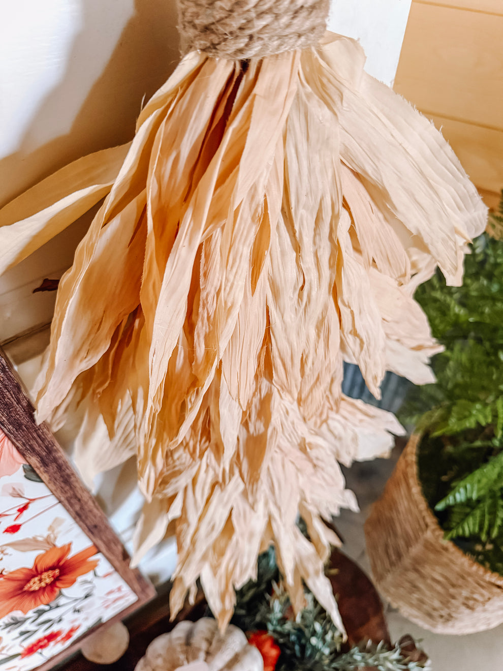 Corn Husk Swag 28" – WillowBee Signs